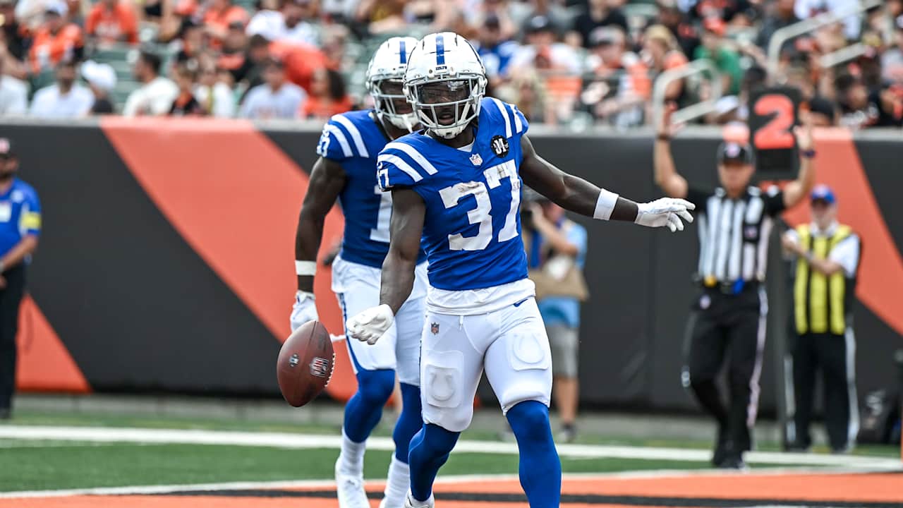 HIGHLIGHT | Ulysses Bentley IV's 12-yard TD run boosts Colts' lead to ...