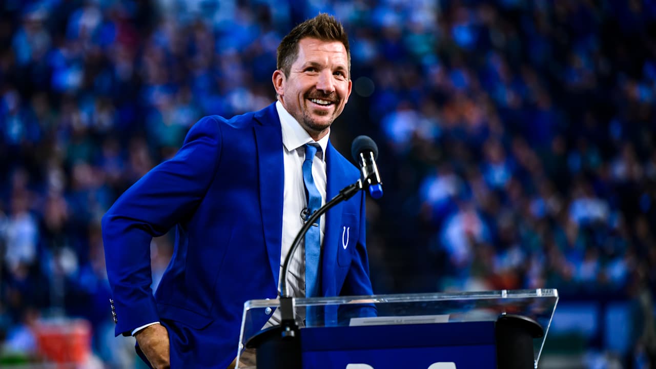 Dallas Clark inducted into Colts Ring of Honor