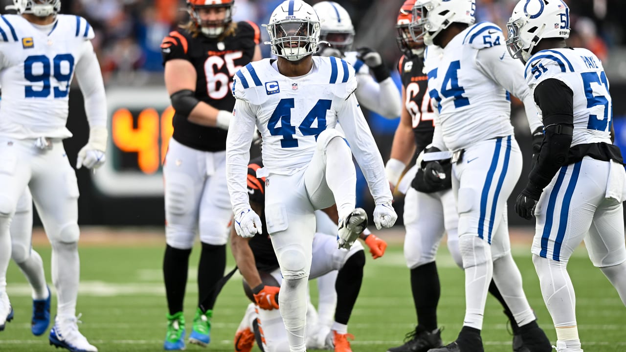 Zaire Franklin strives to be top linebacker in NFL after historic 2023 season