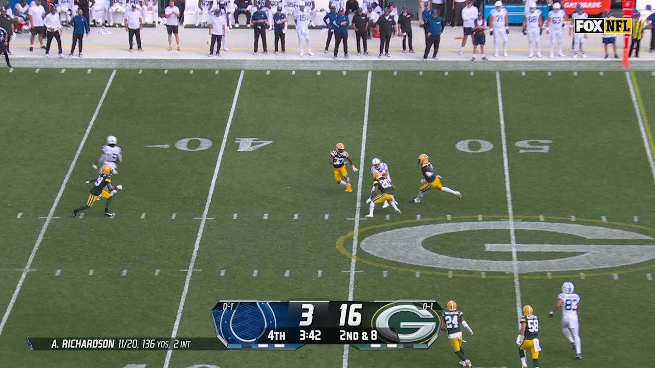 HIGHLIGHT: Richardson steps up and rips it to Pierce for 18-yards