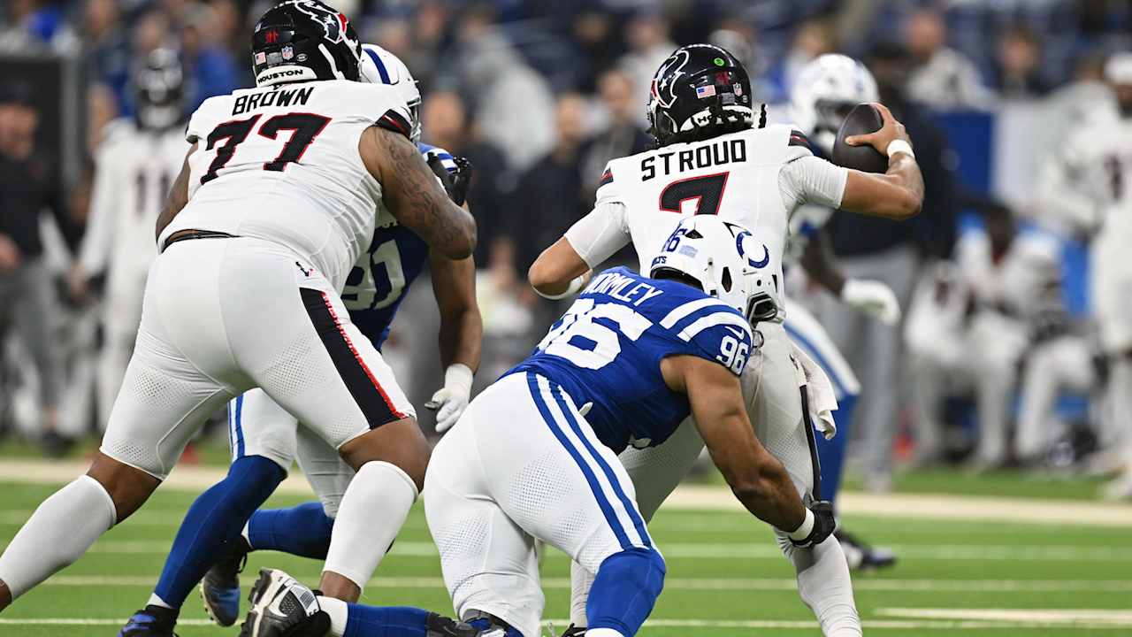HIGHLIGHTS | Wormley's 9-yard sack send Texans into third and long