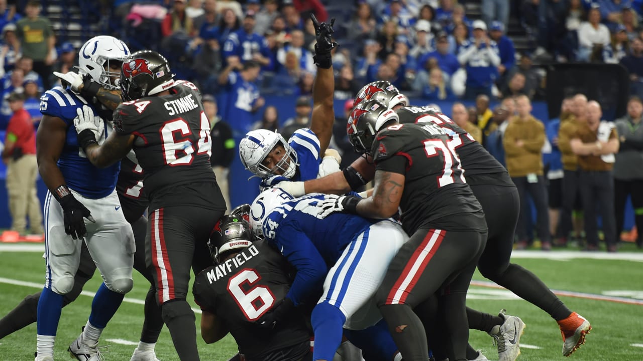 HIGHLIGHT | Dayo Odeyingbo and Tyquan Lewis team up to sack Baker ... HIGHLIGHT | Dayo Odeyingbo and Tyquan Lewis team up to sack Baker ...
