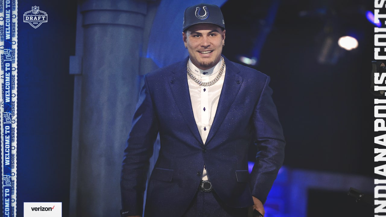 Laiatu Latu joins Colts' defensive line coming off a historic season