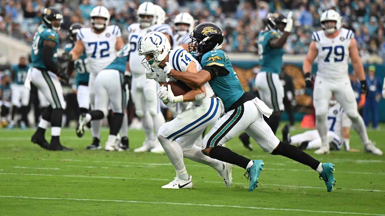 HIGHLIGHT | Pierce's 17-yard reception comes via Jones' laser pass