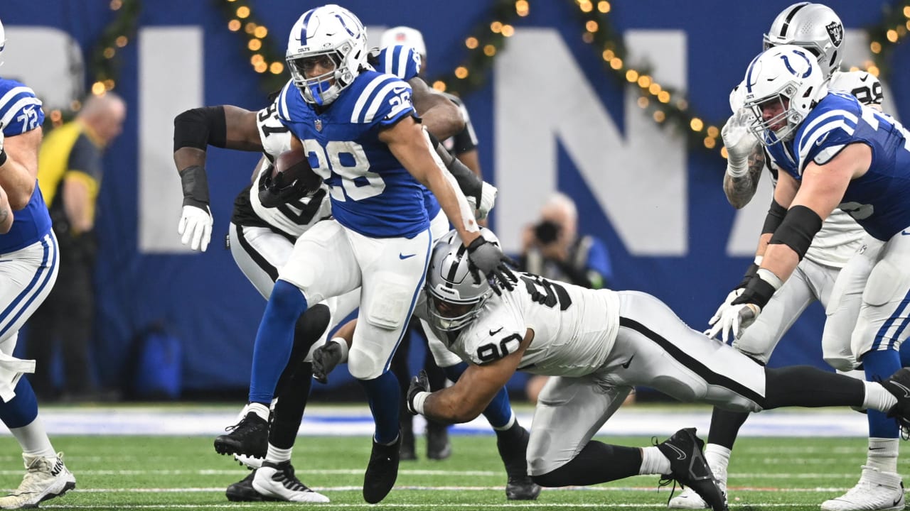 Colts utilize run game in fourth quarter to seal win over Las Vegas Raiders