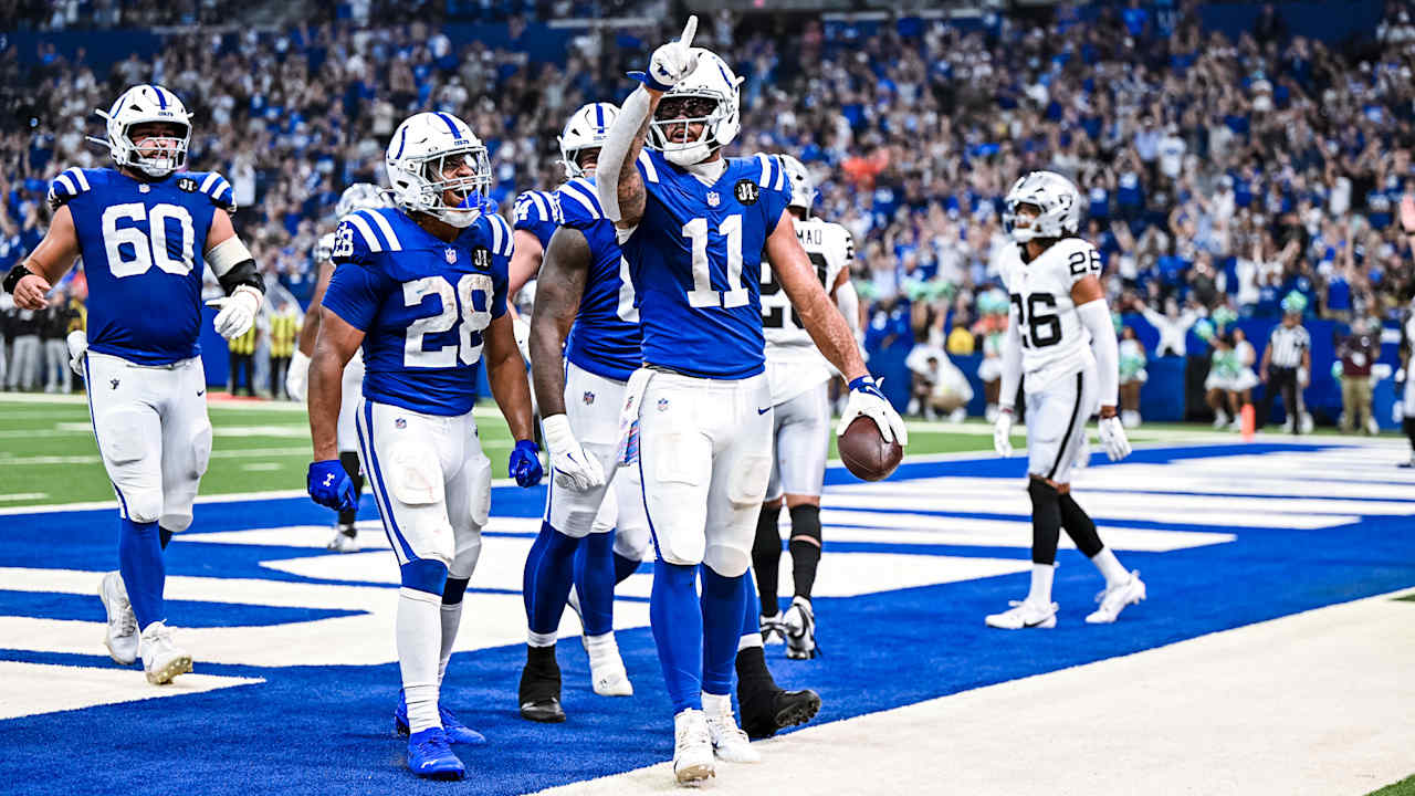 HIGHLIGHT | Michael Pittman Jr. TOUCHDOWN in final 20 seconds of first half