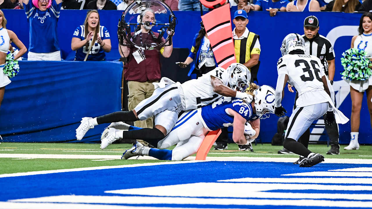 HIGHLIGHT | Tyler Warren catches for 11-yard TOUCHDOWN vs. Las Vegas ...