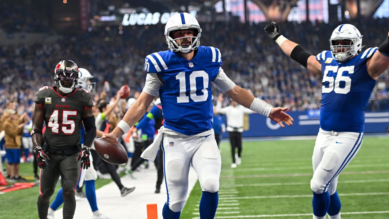 HIGHLIGHT | Gardner Minshew rushes for a 2-yard touchdown vs. Tampa Bay ... HIGHLIGHT | Gardner Minshew rushes for a 2-yard touchdown vs. Tampa Bay ...