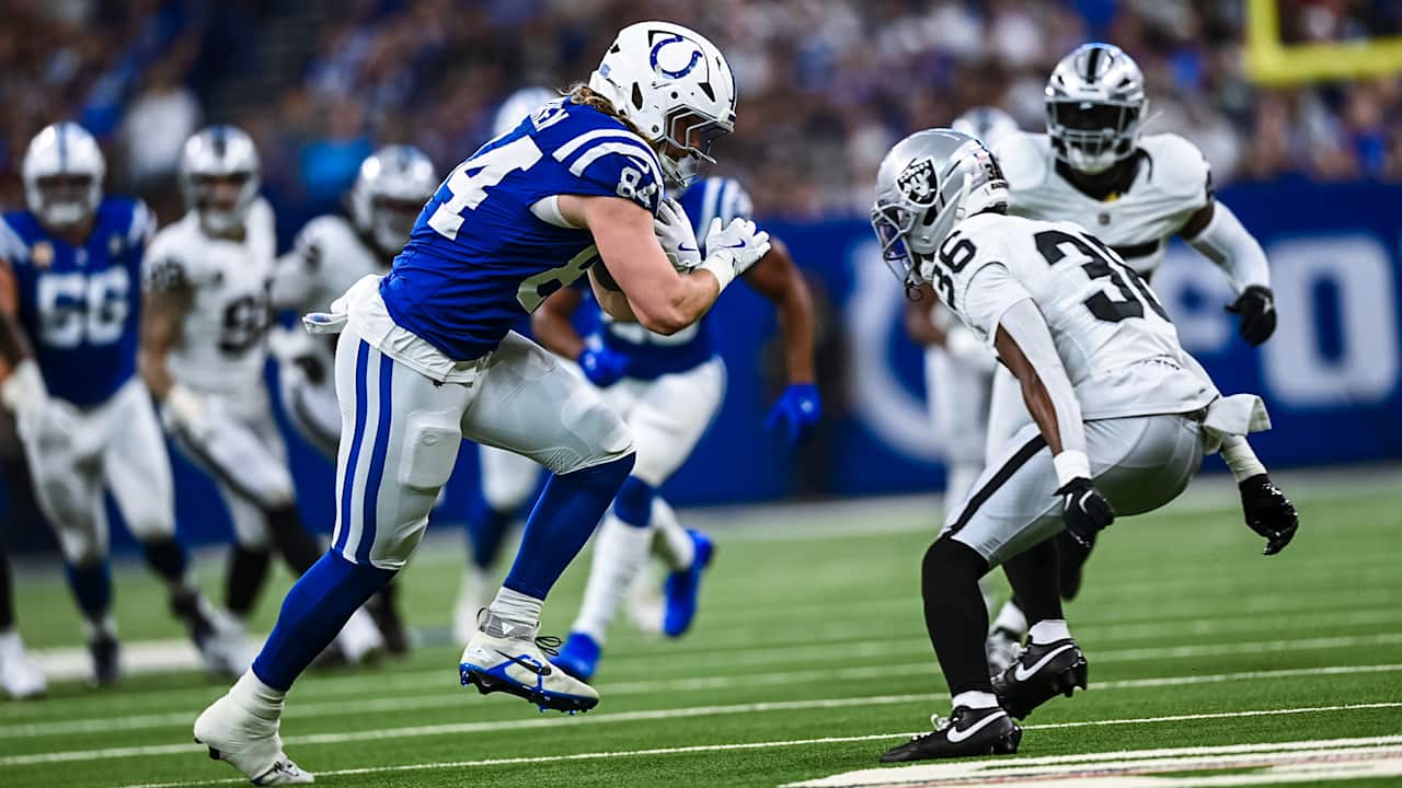 HIGHLIGHT | Tyler Warren's second catch of game goes for 19-yard gain ...