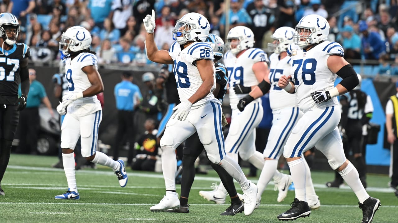 HIGHLIGHT | Jonathan Taylor's first touchdown reception of 2023 comes ...