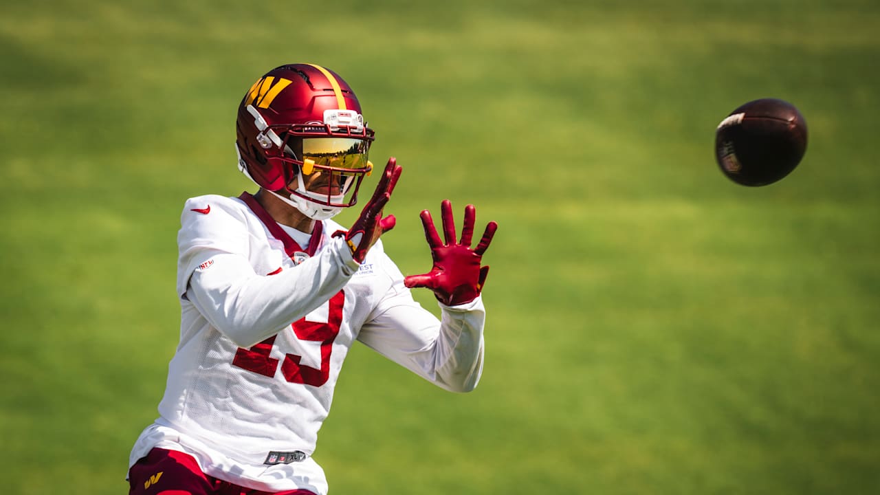 Chris Moore gets Washington's first explosive play of the season