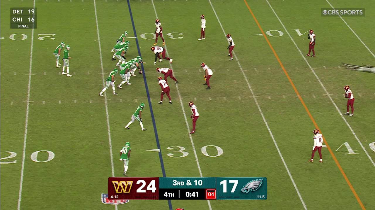 Von Miller's third-down sack puts Eagles on the brink of defeat