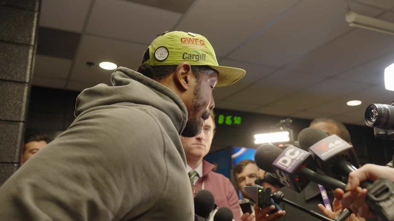 Inside the locker room | OLB Von Miller