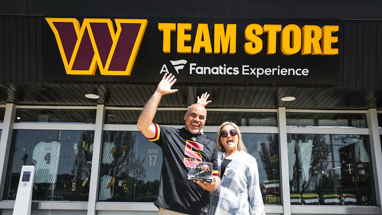 PHOTOS | Commanders roll out new merch at team store