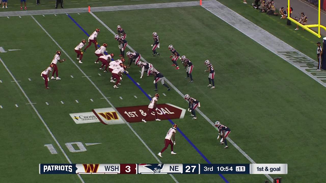 Jeremy McNichols powers his way in for first Commanders TD of game