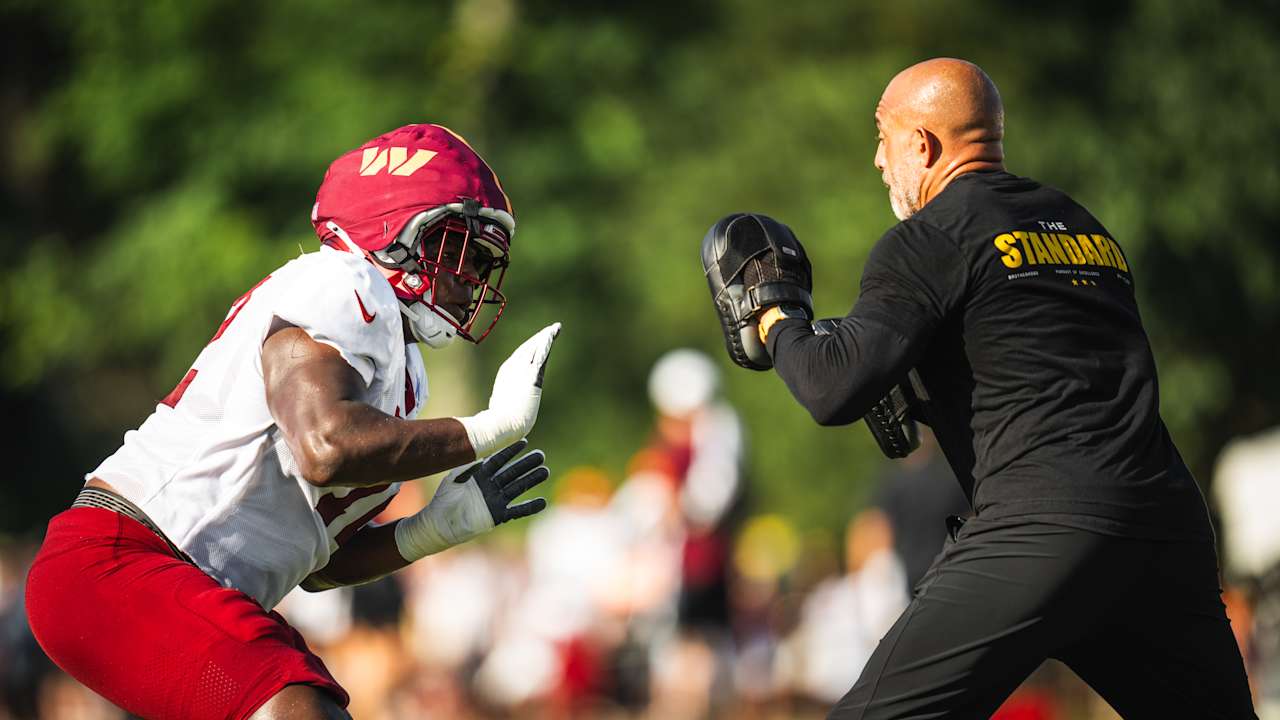 Q&A | Bobby Johnson evaluates the state of Washington's O-Line