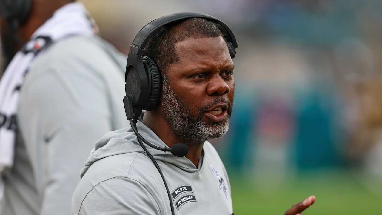 Top quotes from Daronte Jones on defensive scheme, philosophy and violence