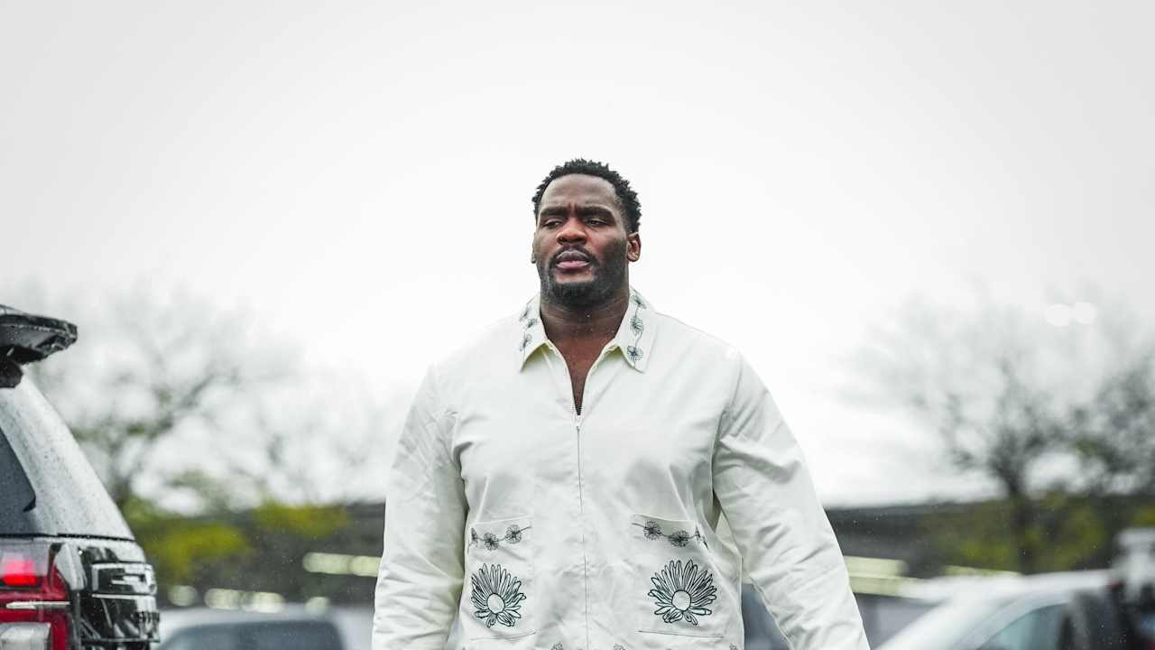PHOTOS | Commanders vs. Bears, Week 6 arrivals