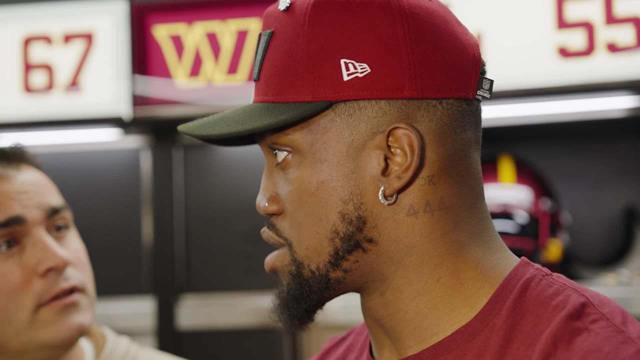 Inside the locker room | DE Jacob Martin