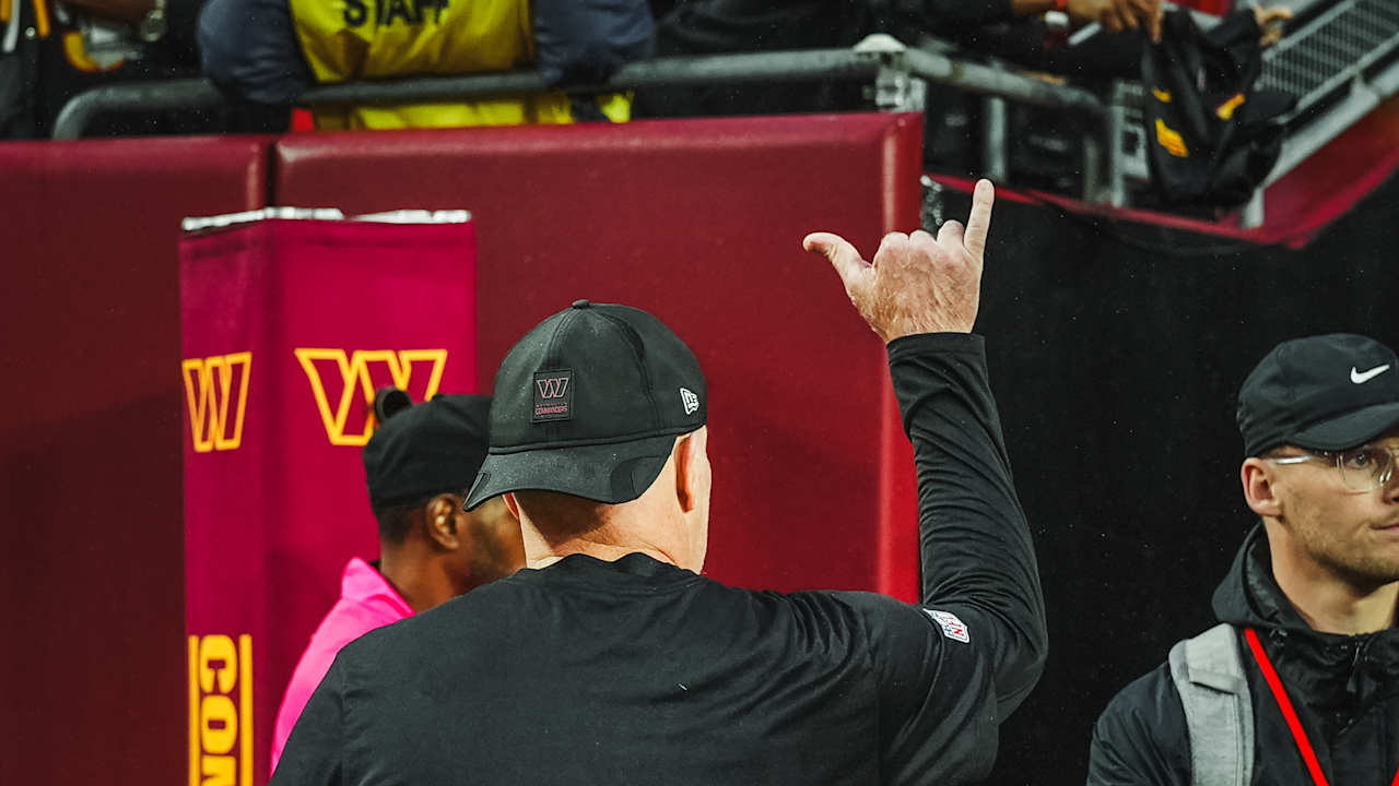 PHOTOS | Commanders vs. Bears, Week 6 pregame