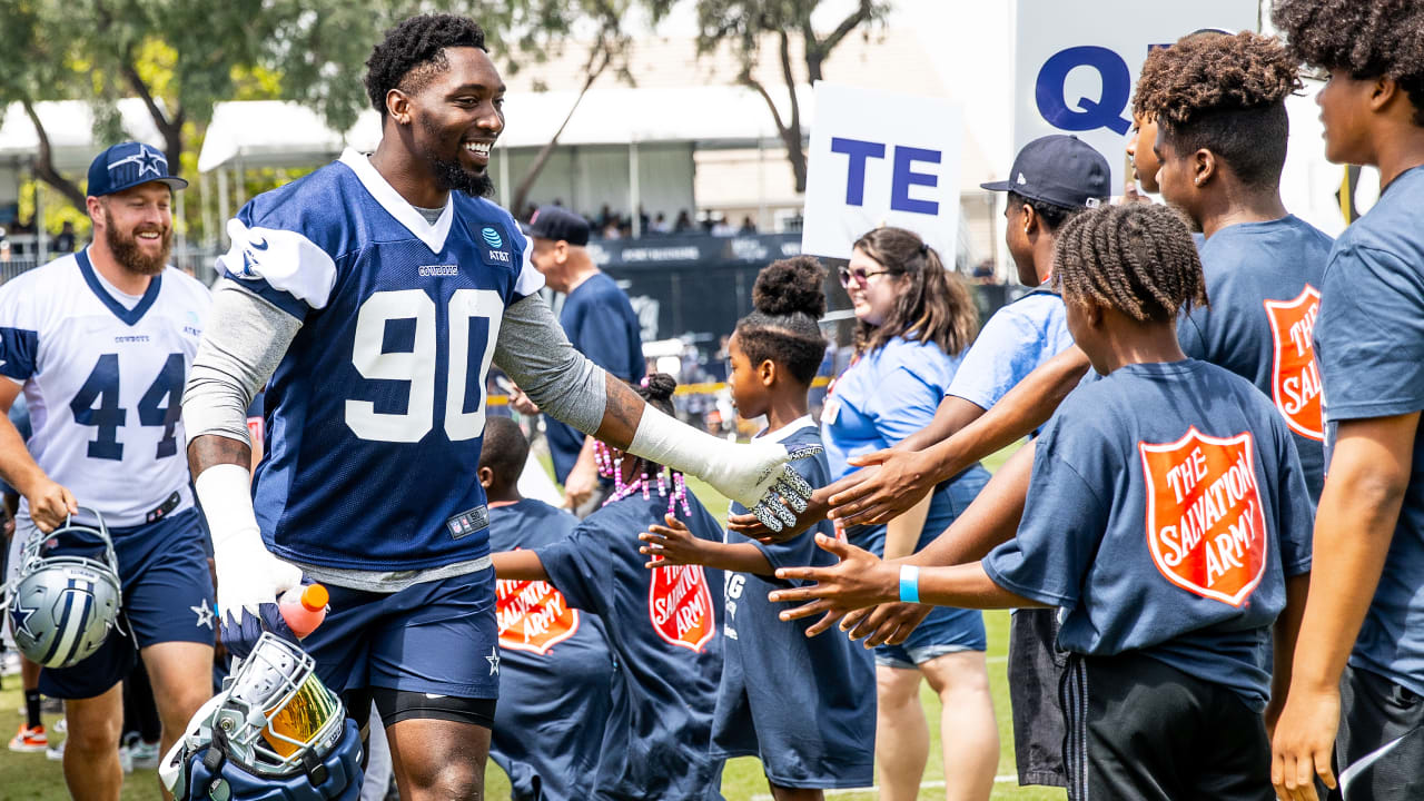 DeMarcus Lawrence nominado a Hombre del Año Walter Payton