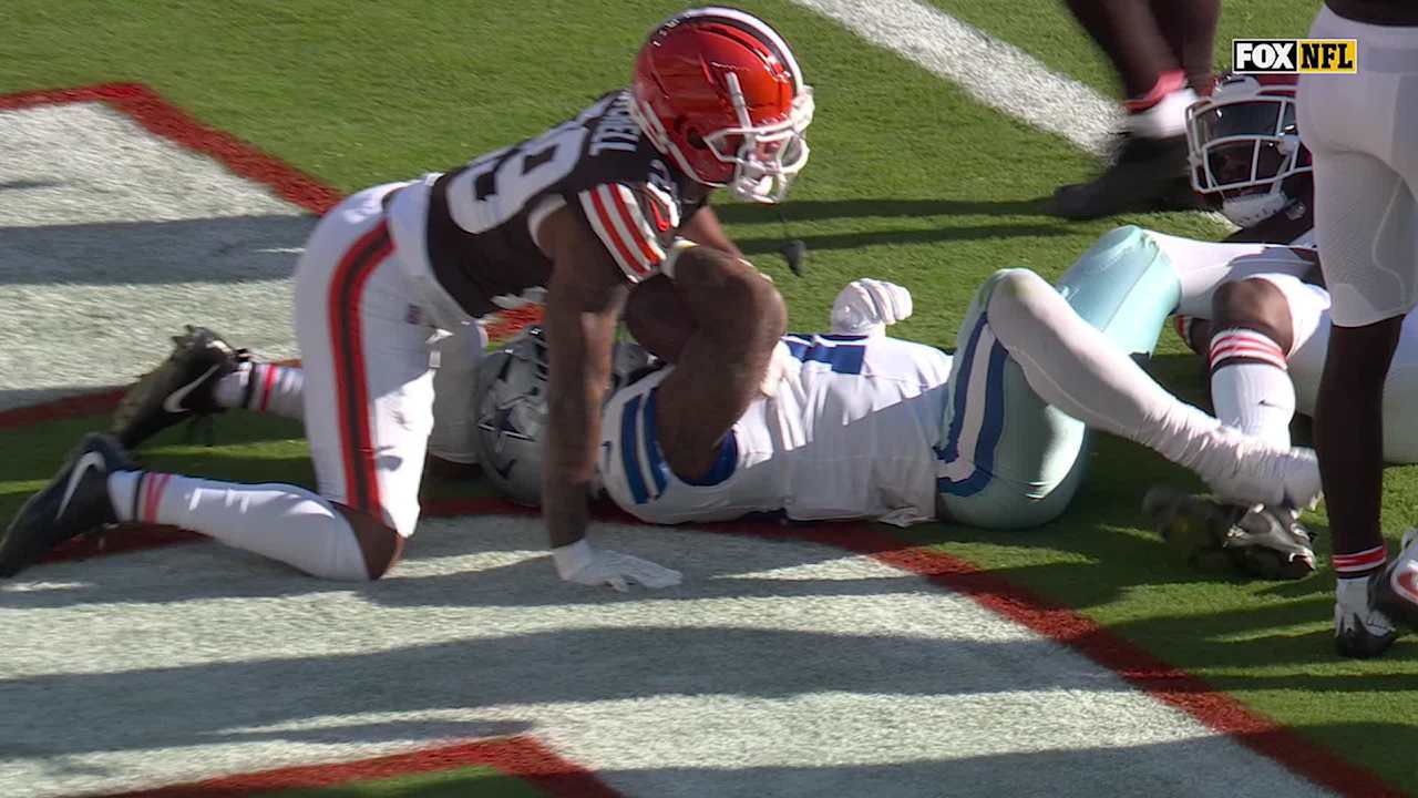 Zeke's First Cowboys TD Since 2022 Extends Lead in Cleveland