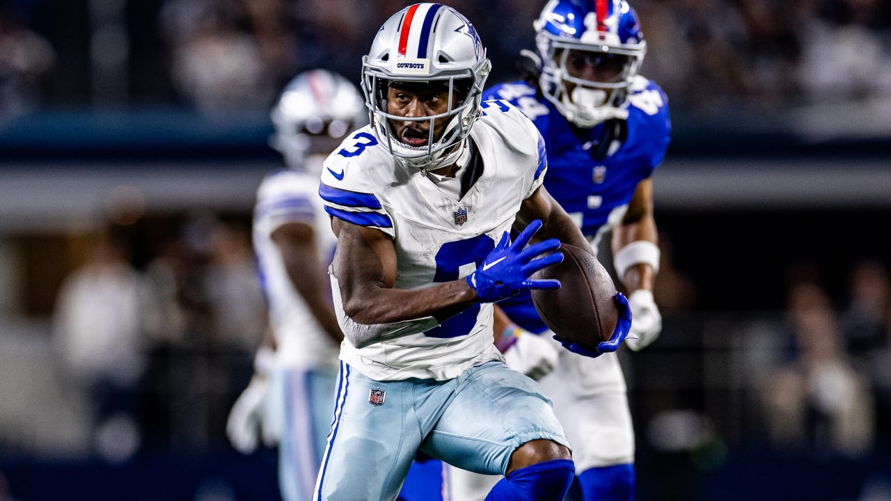 Cooks’ speed, physicality highlighted in breakout game