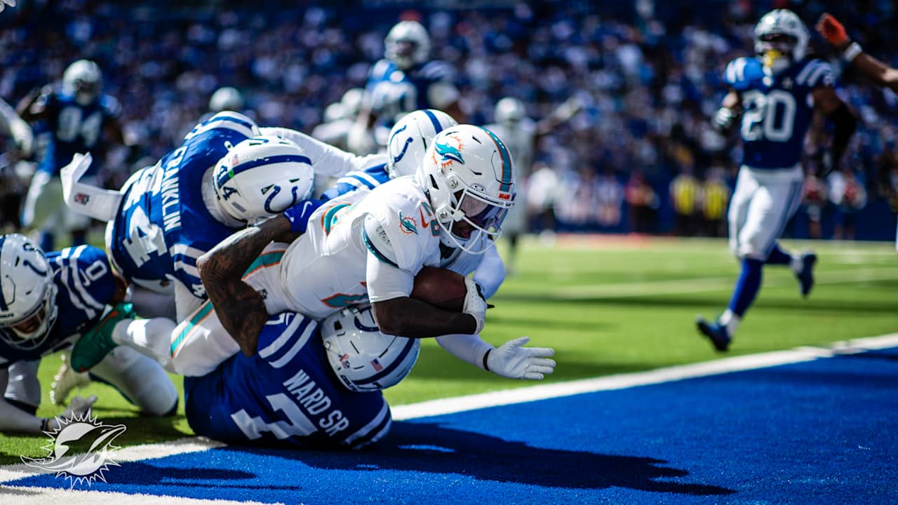 2025 Game Day Photos: Miami Dolphins at Indianapolis Colts