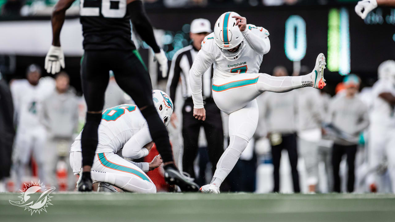 Jason Sanders Makes 54-Yard FG Extending Dolphins' Lead