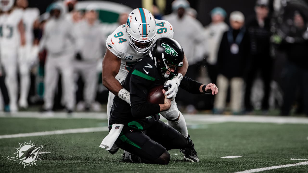 Christian Wilkins Records Second Sack of Game against Tim Boyle