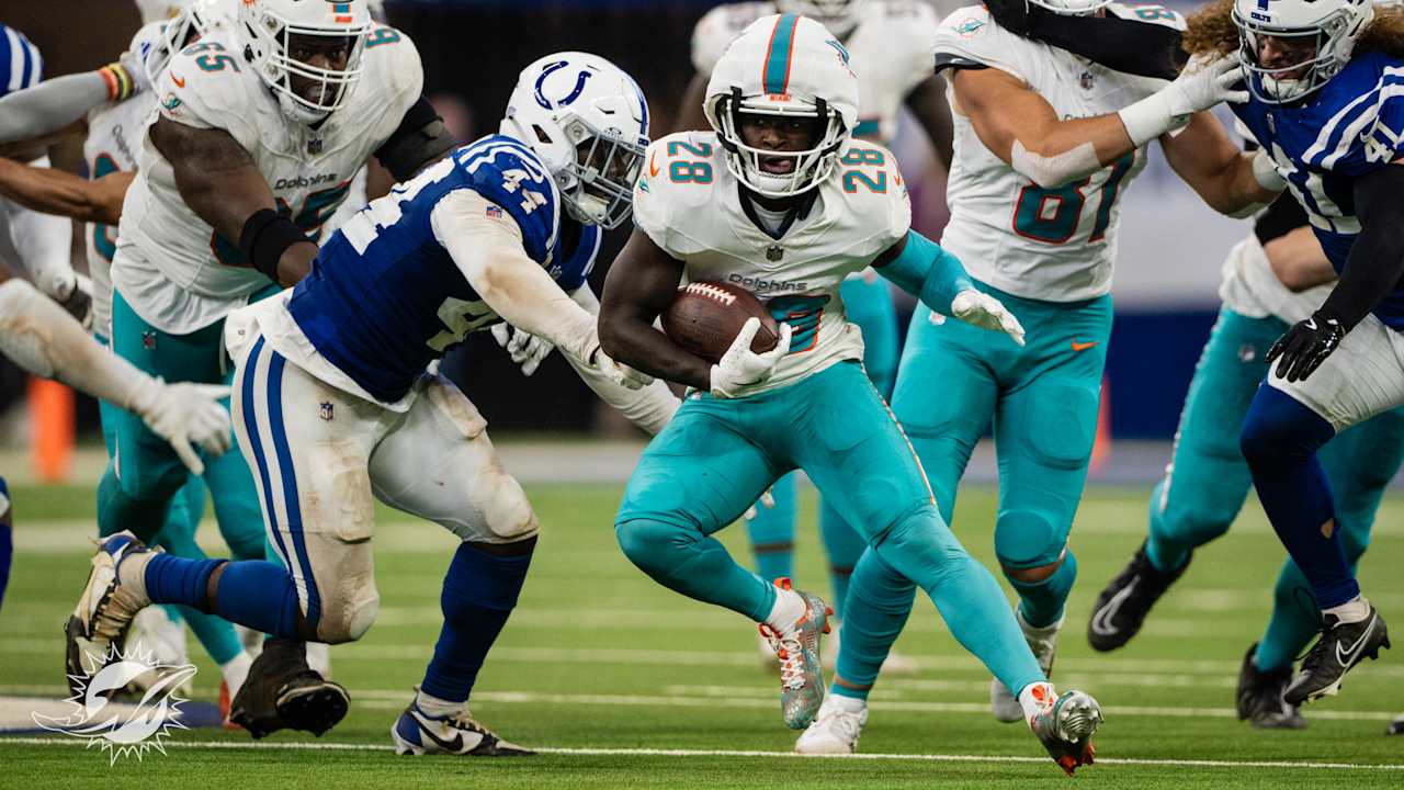 Game Day Photos: Miami Dolphins at Indianapolis Colts