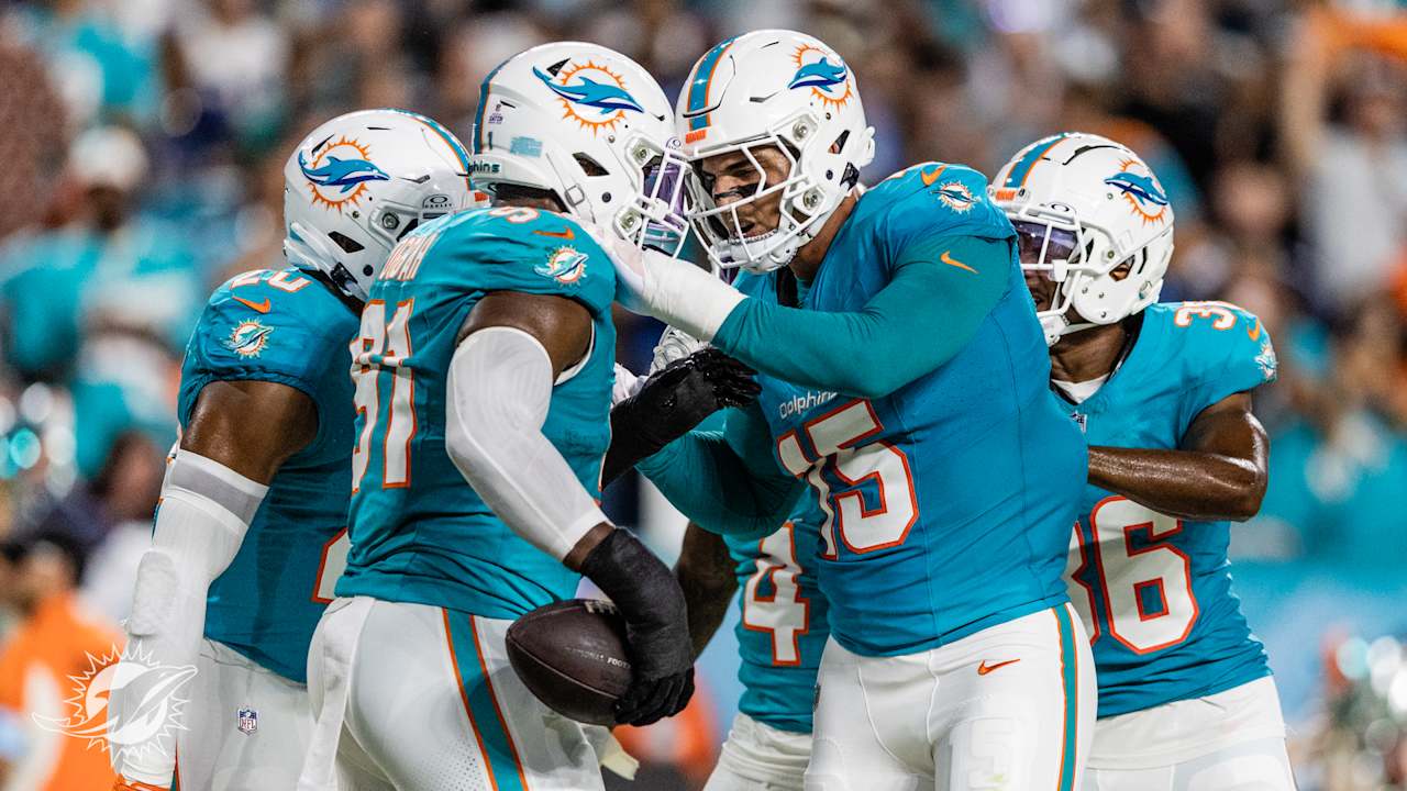 Game Day Photos: Miami Dolphins vs. Tennessee Titans