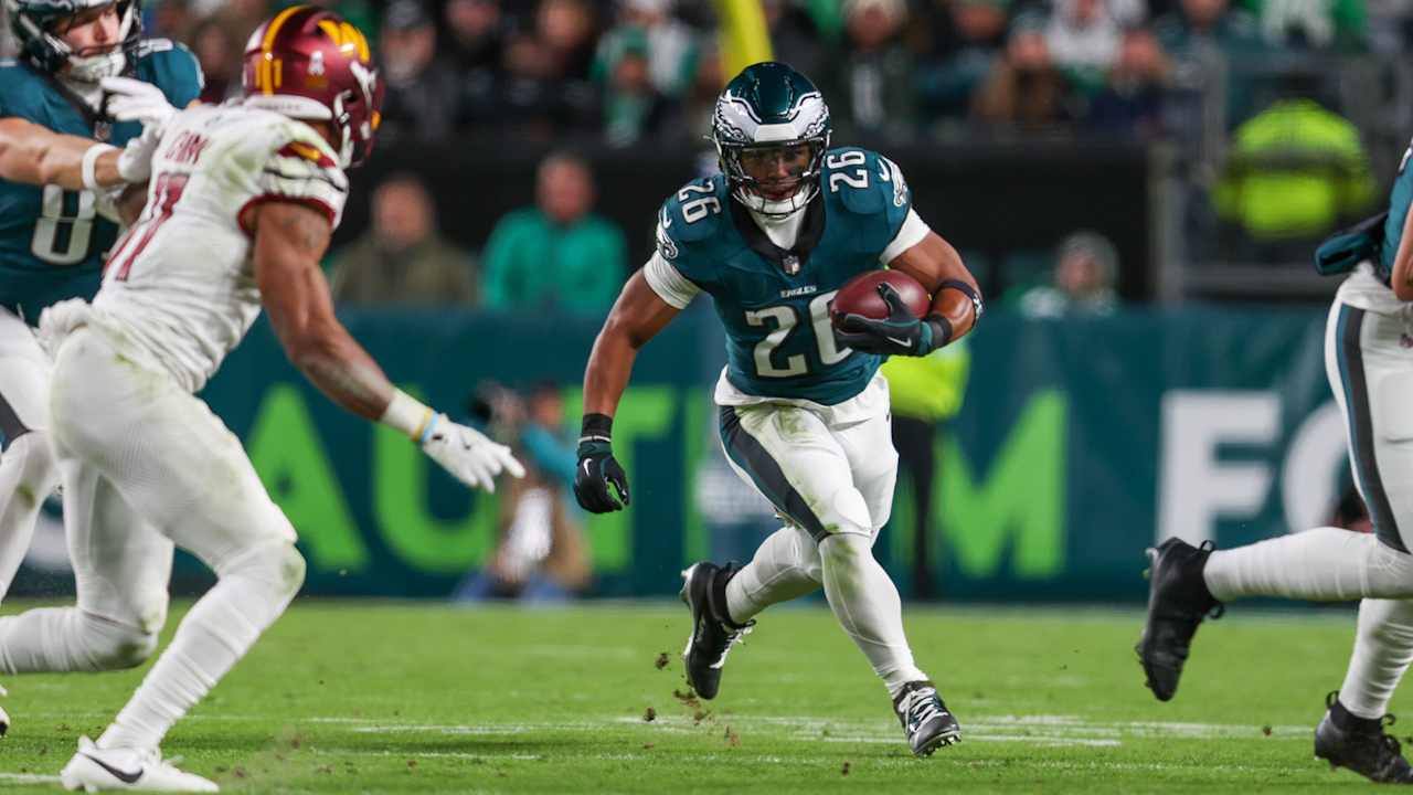 Highlight Saquon Barkley Surpasses 1 000 Yards Rushing For 2024 Season