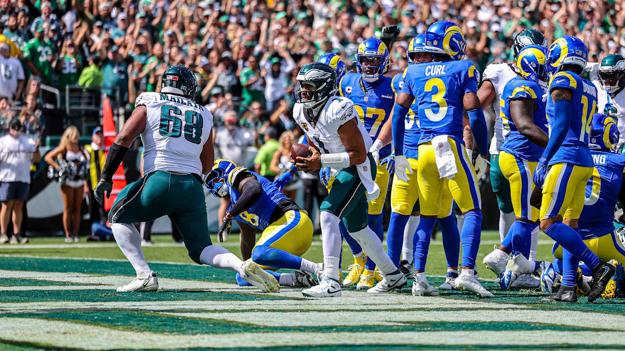 Highlight: Jalen Hurts rushes for a Tush Push TD vs. Rams