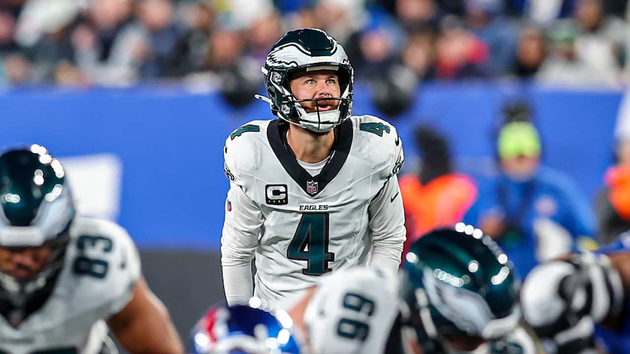 Highlight: Jake Elliott opens the scoring with 42-yard FG vs. Giants