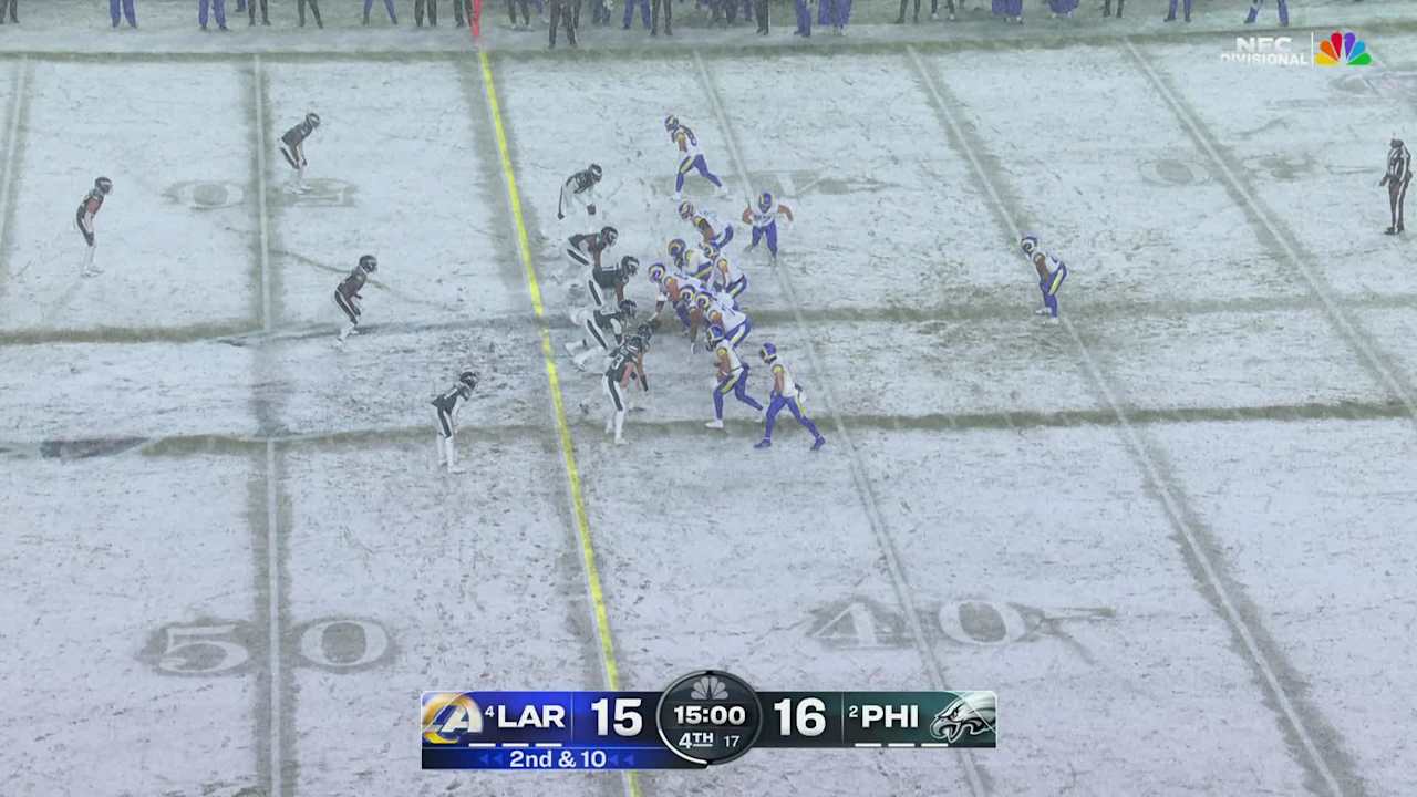 Highlight: Jalen Carter forces fumble that Isaiah Rodgers returns 40 yards