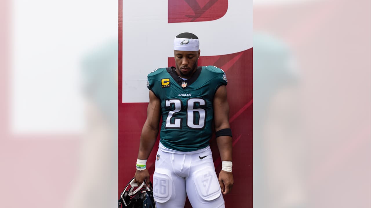 Photos: Eagles Off Field at Buccaneers, Week 4