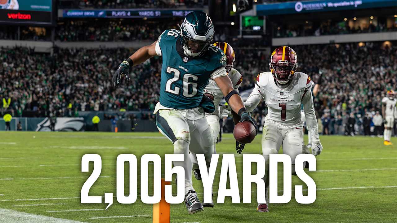 Saquon Barkley 2 005 Yard Season Best Highlights