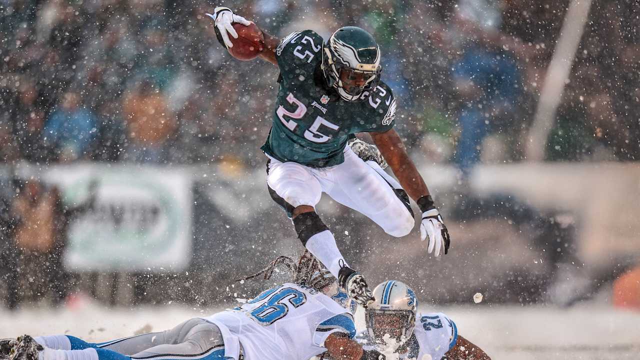 10 minutes of LeSean McCoy highlights