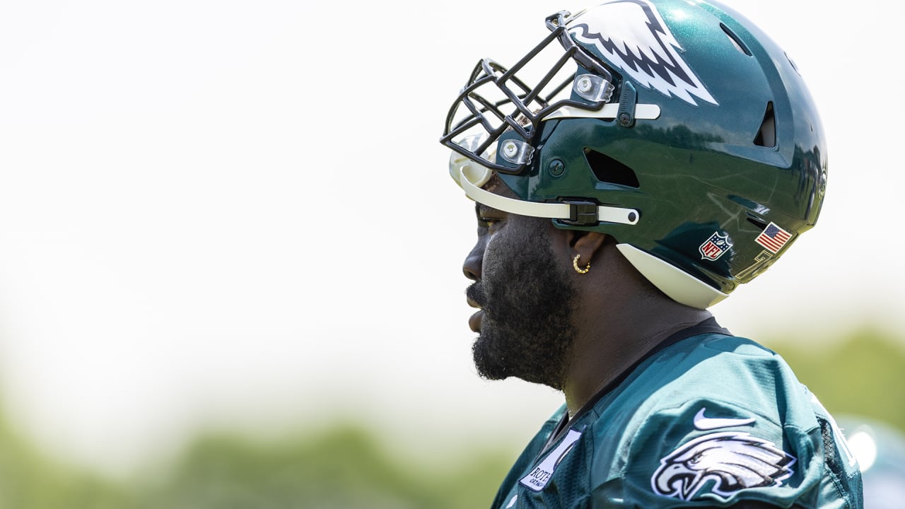 Mekhi Becton ‘loves the challenge’ in new role with Eagles