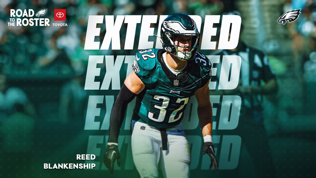 Eagles agree to terms with Reed Blankenship on a contract extension