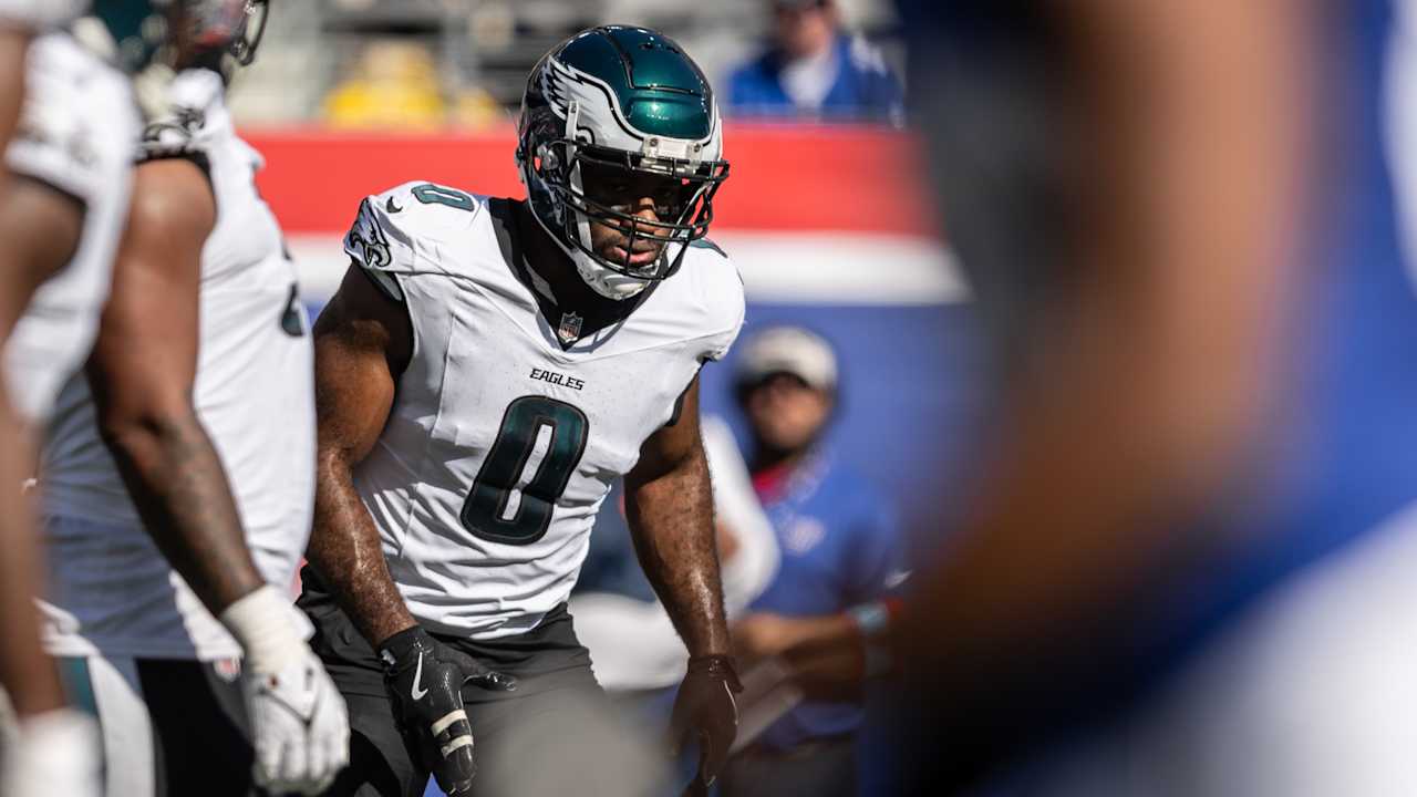 Eagles open Bryce Huff's 21-day practice window, sign Kevin Foelsch to the practice squad