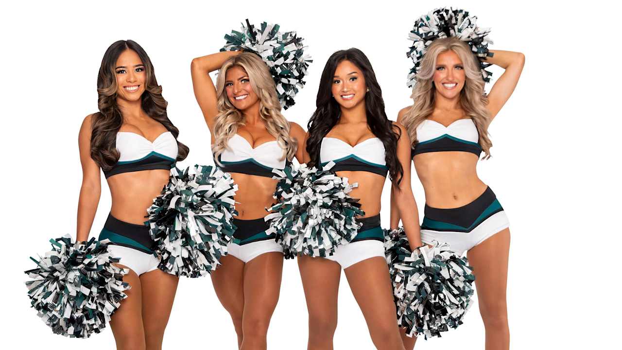 Photos: 2025 Eagles Cheerleaders in uniform