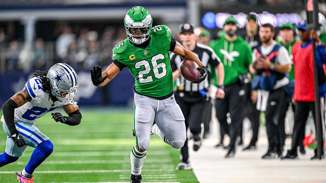 Highlight: Saquon Barkley starts his day with a 14-yard catch