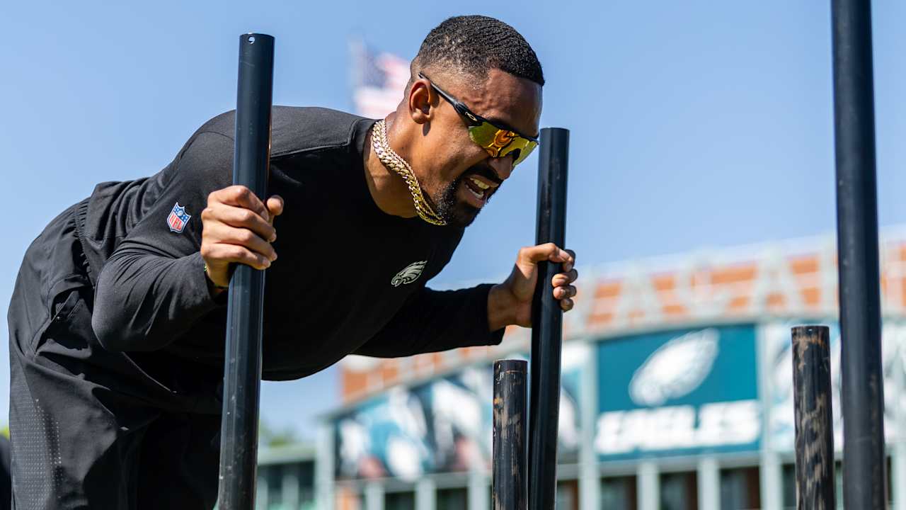 Eagles 2025 Training Camp Position Preview: Quarterback