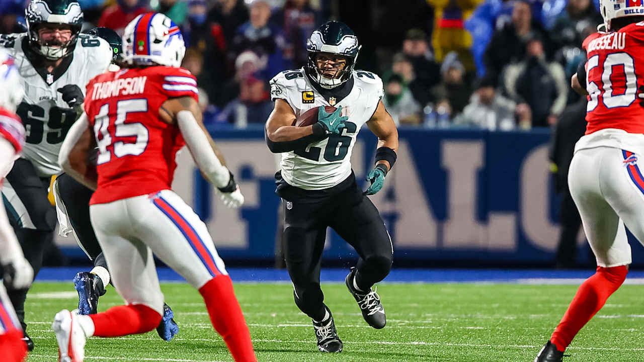 Highlight: Saquon Barkley's cutback ignites 16-yard burst