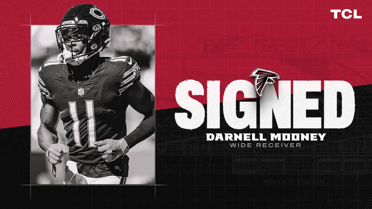 Falcons sign wide receiver Darnell Mooney