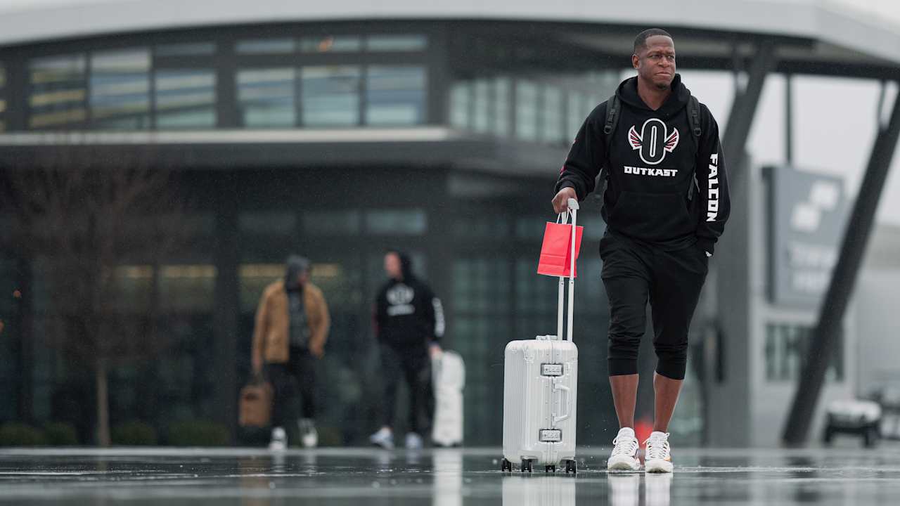 Travel Photos | Falcons Fly to Washington DC