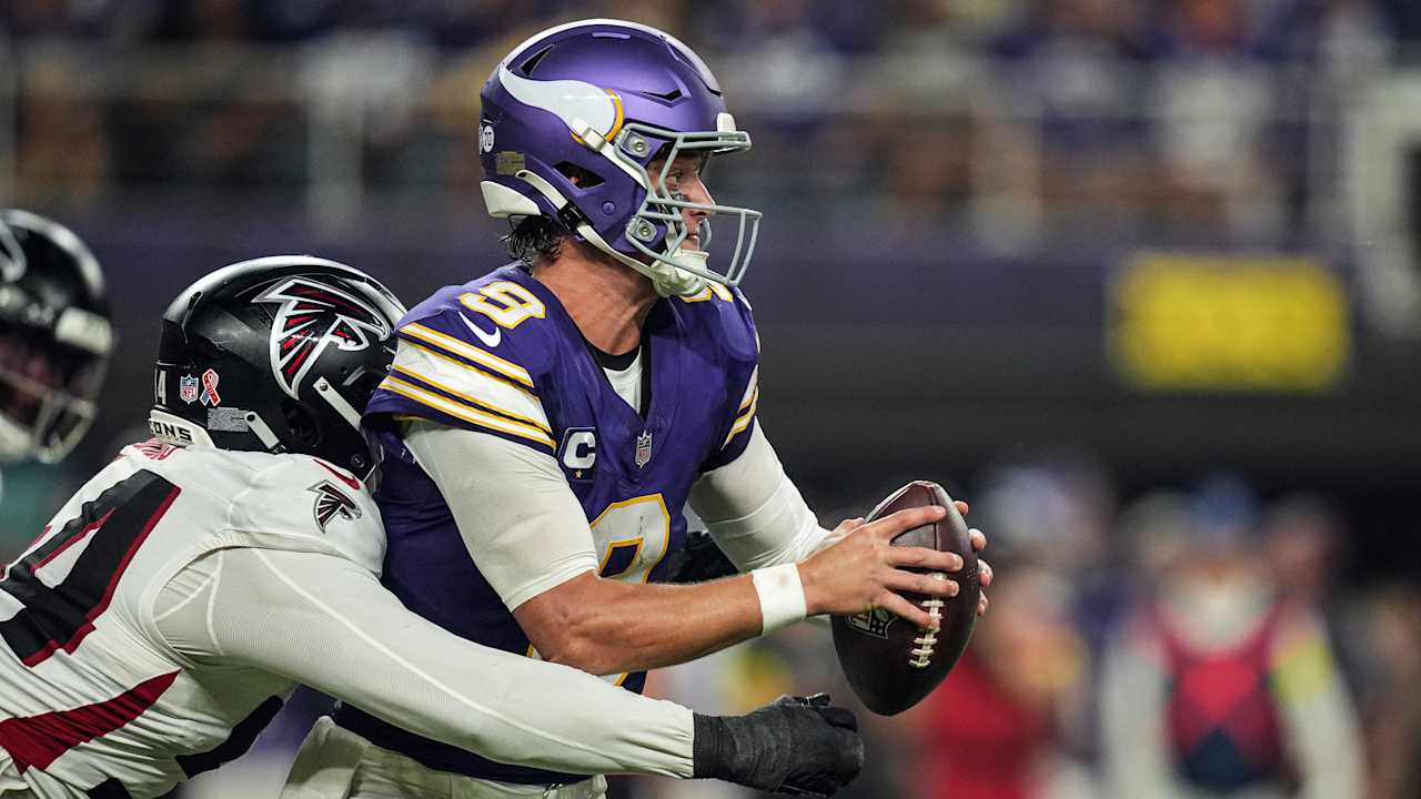 Brandon Dorlus boosts his sack total to 1.5 on the night via McCarthy ...