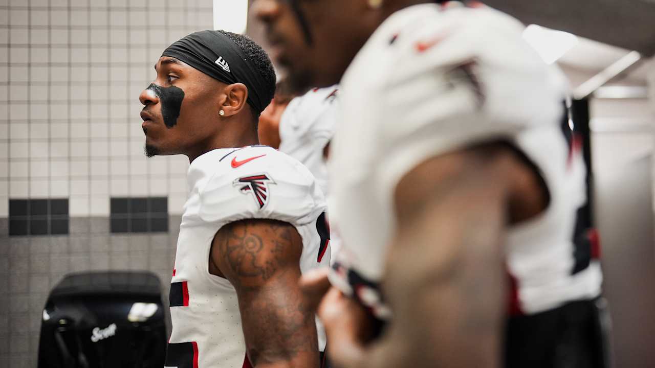 Inside the Locker Room | Week 8 Falcons vs Buccaneers